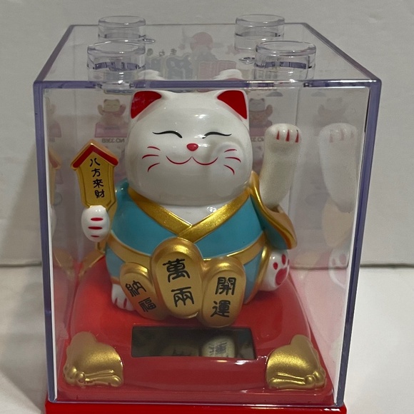 Accessories | Solar Powered Maneki Neko Welcoming Lucky Fortune Cat ...